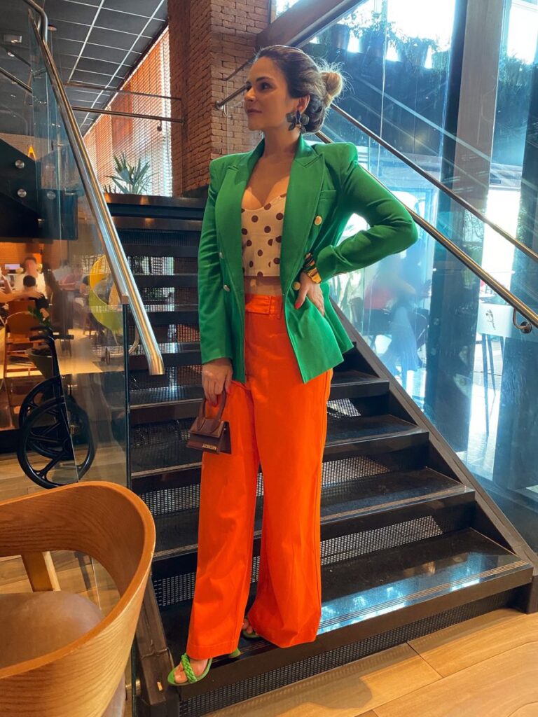 Outfits naranja y verde, La combinación de colores que agrega brillo a ...